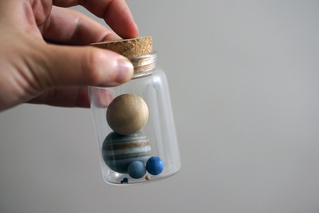 The Entire Solar System Fits In This Tiny Jar | OhGizmo!